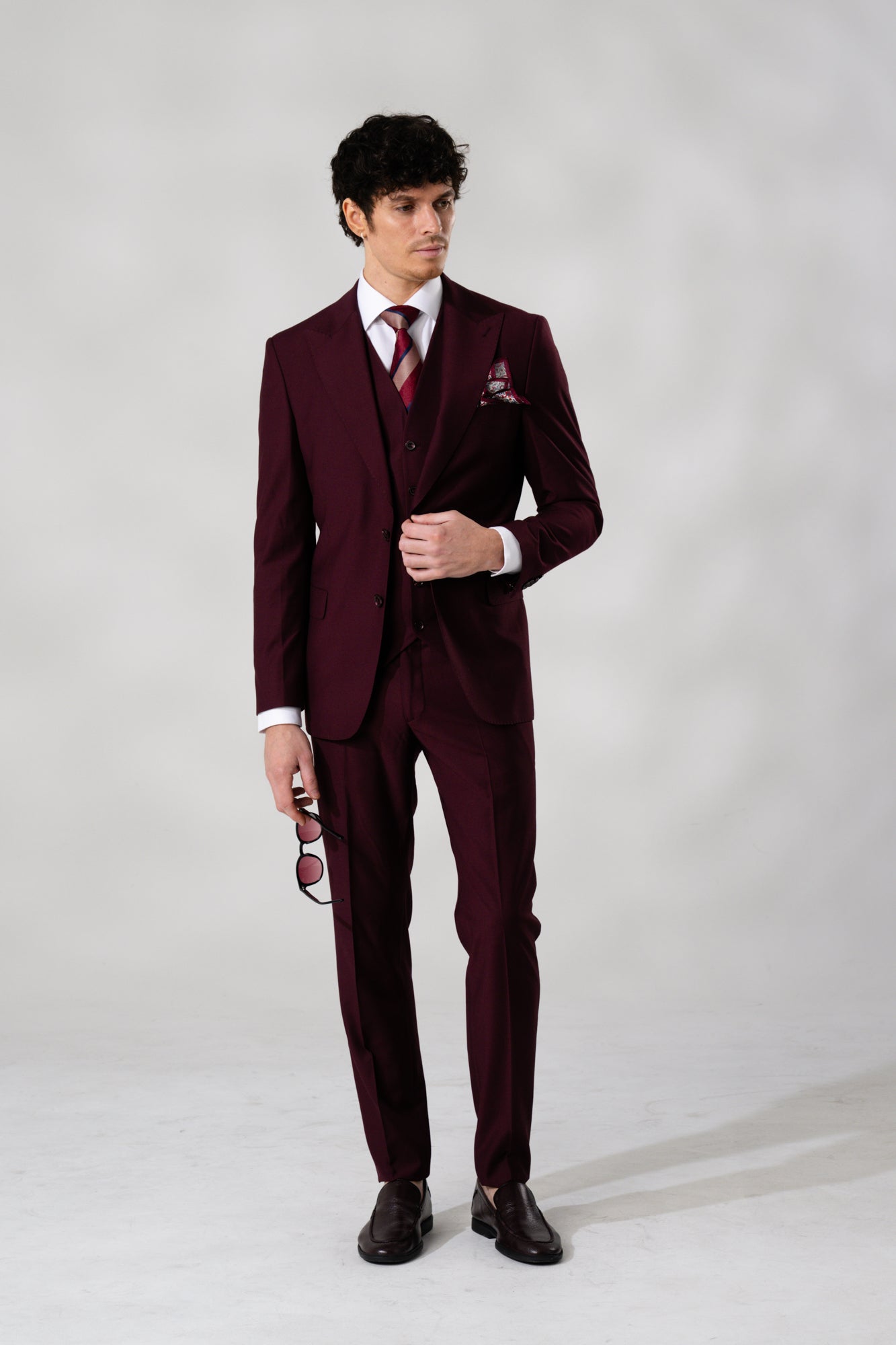 Regent Three-Piece Stretch Suit | Dyonsu Tailoring